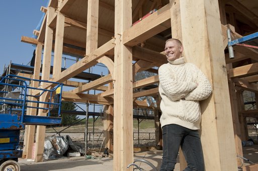 Oplev Jim Lyngvilds spændende vikingeborg | Se 13 smukke billeder